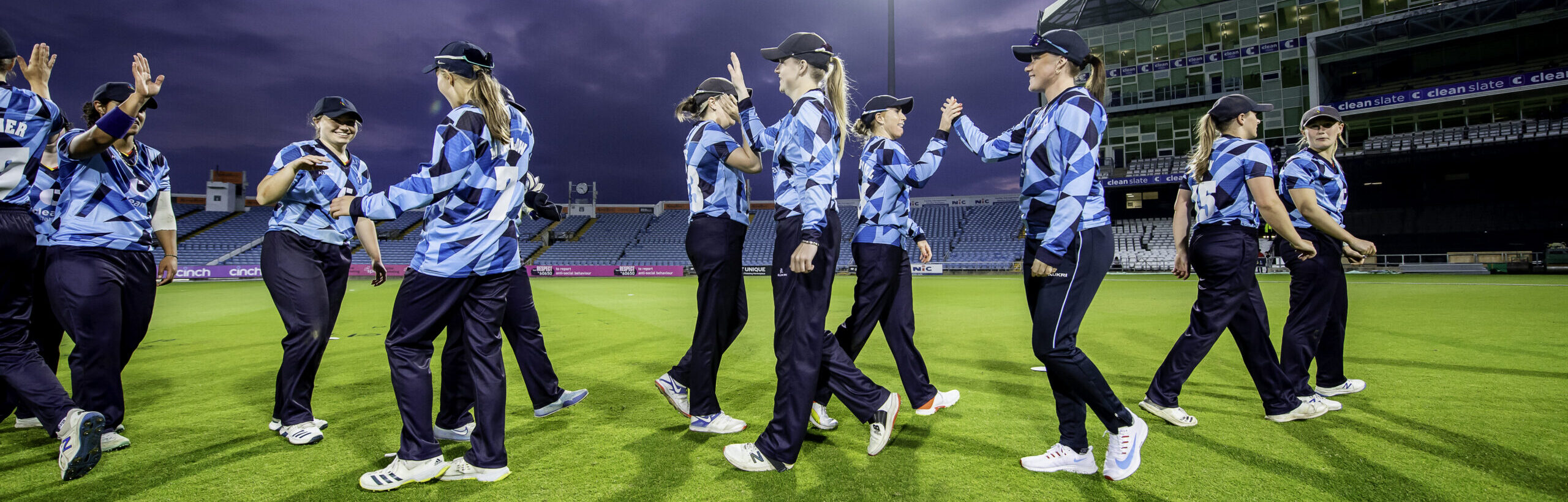 Report: Record-breaking Diamonds sparkle - Yorkshire County Cricket Club
