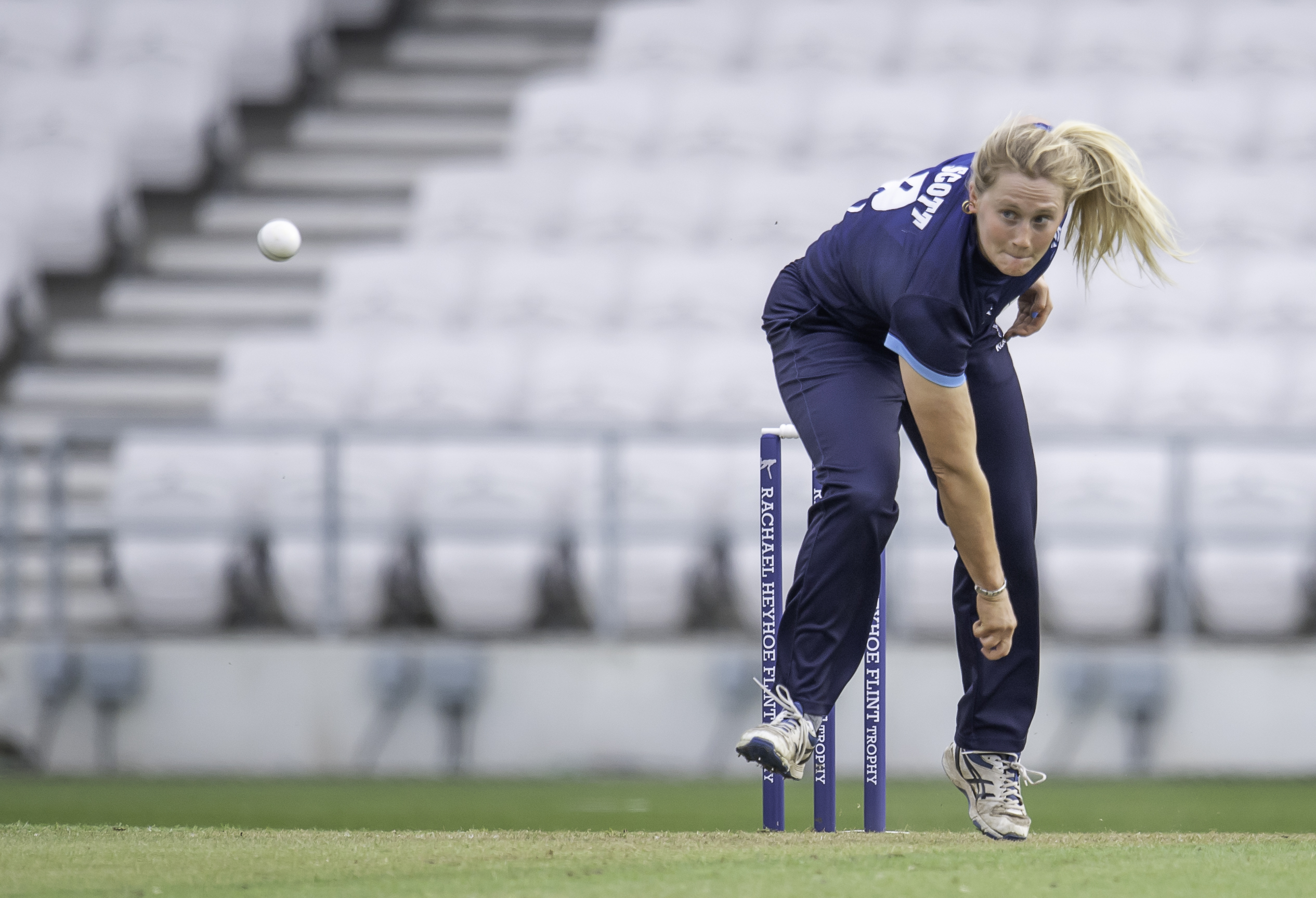 Report: Bowlers set-up emphatic win as Diamonds bounce back - Yorkshire ...