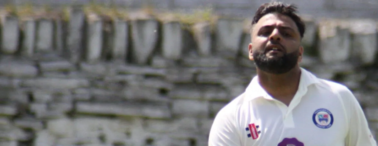 Ghani four-for secures Yorkshire's D40 top-flight status - Yorkshire ...